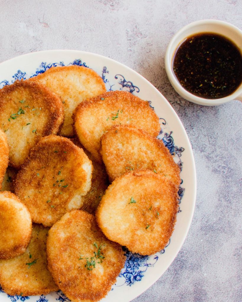 Russian Grenki (Fried Bread Slices)